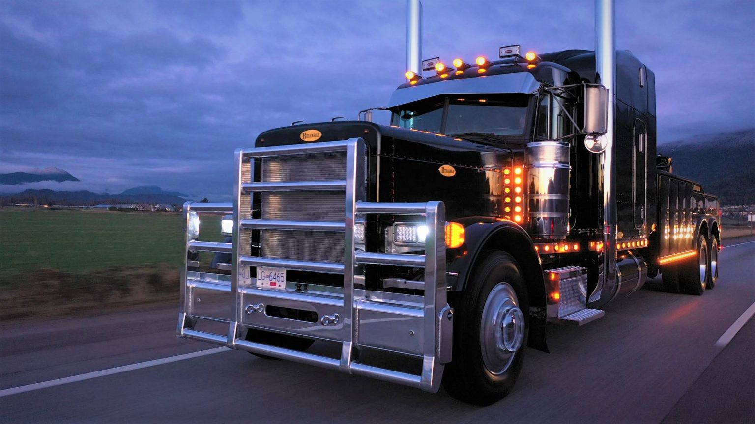 24/7 Towing Services in Western Canada | Reliable Fleet Services